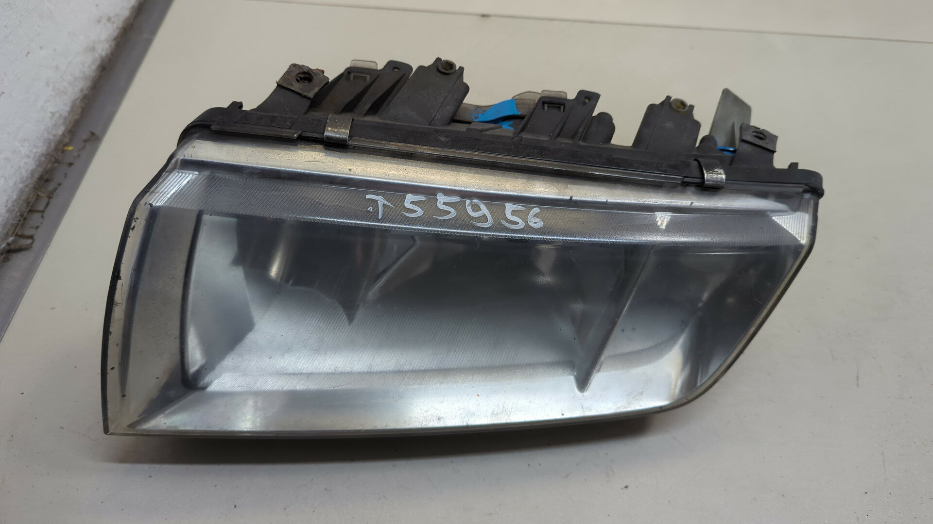 Фара (передняя) левая Skoda Fabia Б/У