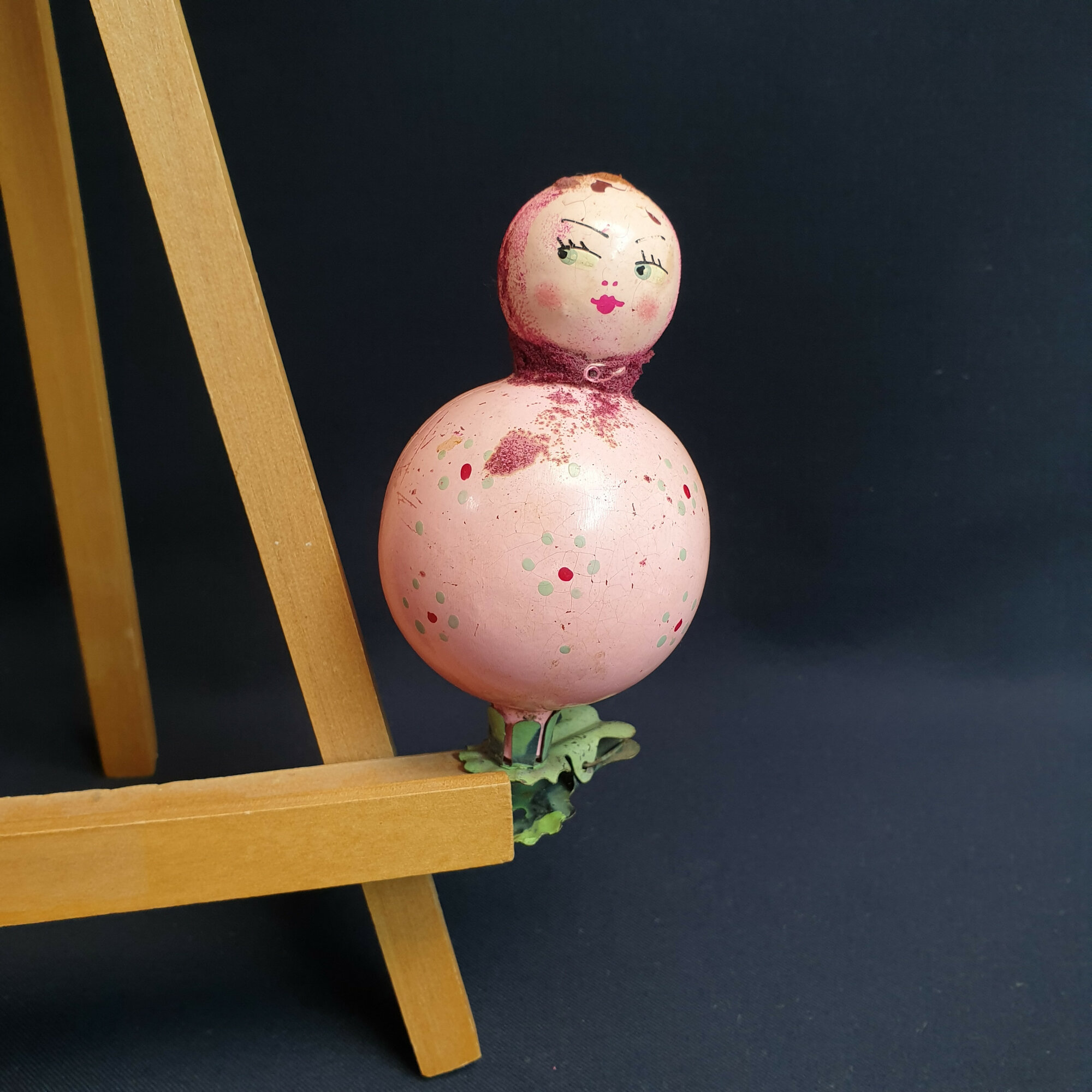 Елочная игрушка на прищепке "Неваляшка" 11х7 см, стекло. Винтаж, СССР.