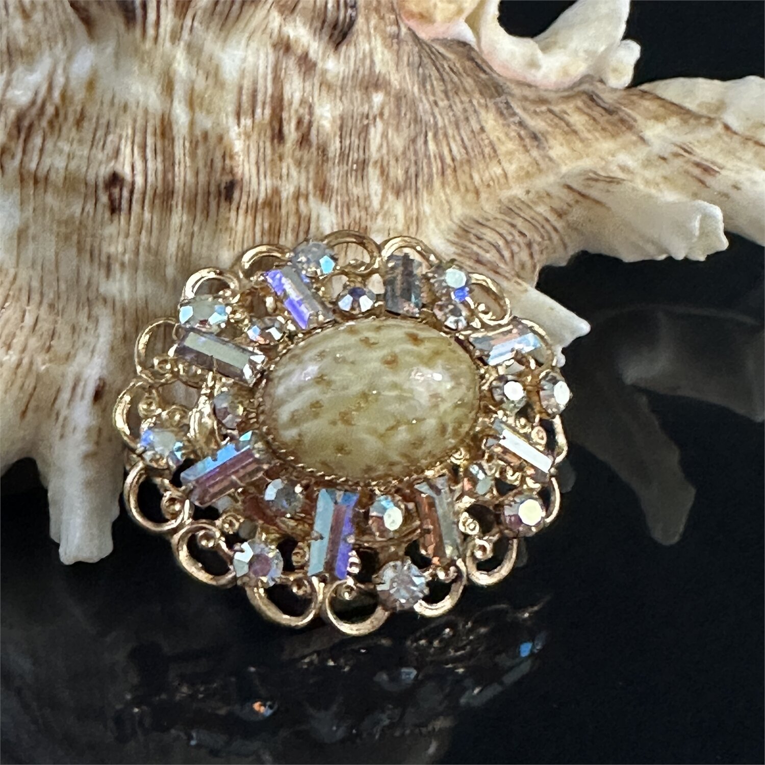 Винтажная чешская брошь «Aurora Borealis», 1970-е гг.