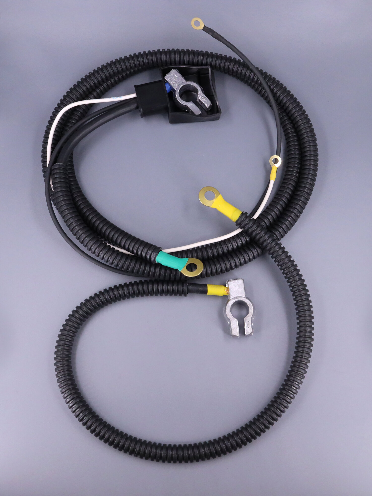 Провод аккумулятора «плюс–минус» VOLTON для автомобилей ГАЗ 2123 NEXT, усиленное исполнение