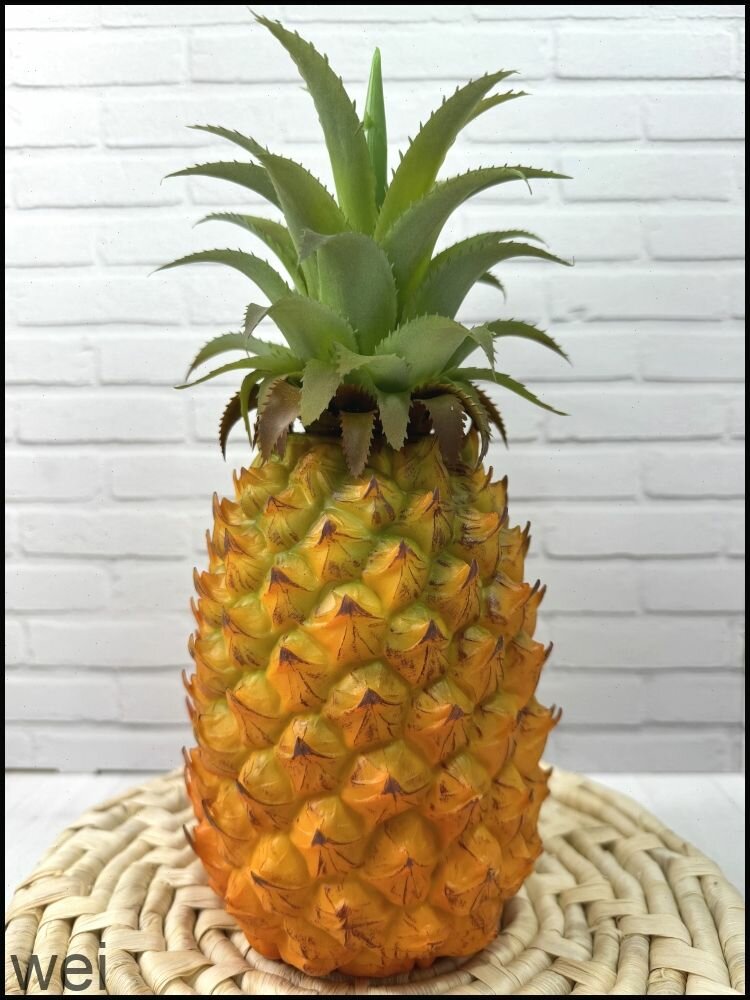Искусственный фрукт - Ананас 23см