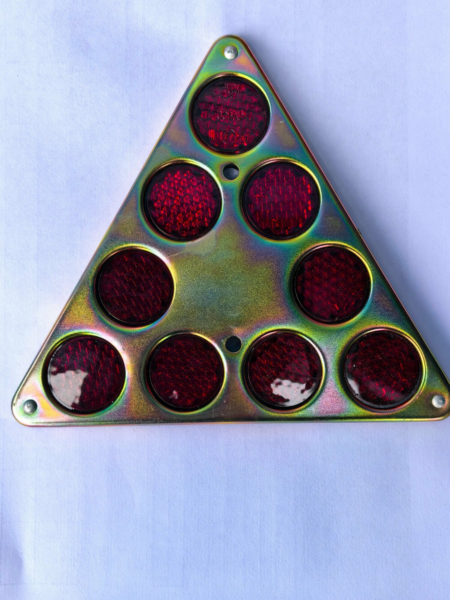 Катафот красный треугольный ФП401