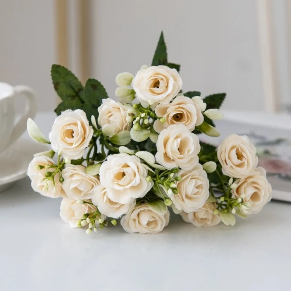 Искусственные розы белые, 15 головок, Milk White