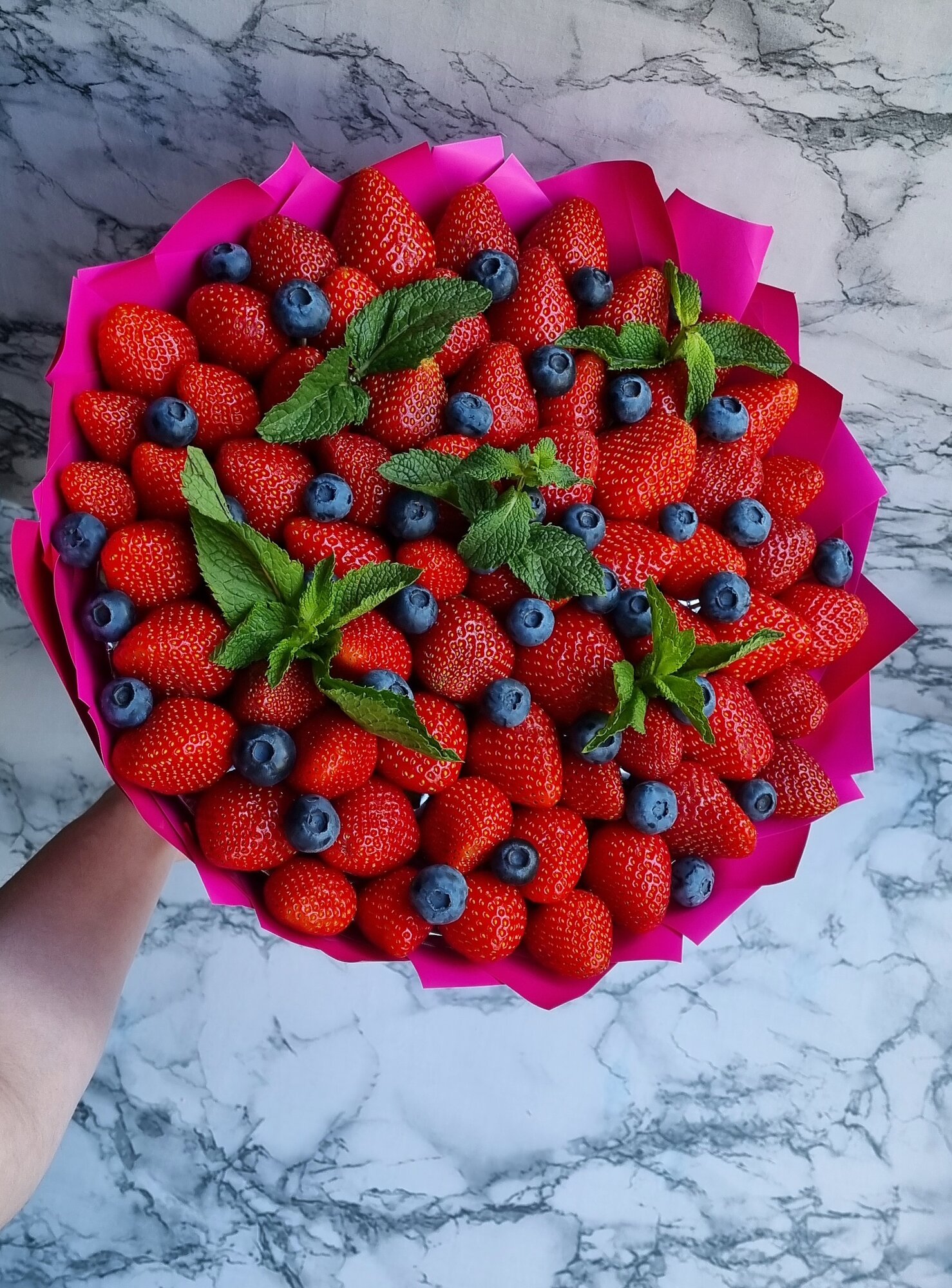 Букет из клубники "Summer" подарок для мамы, жены, девушки, сестры