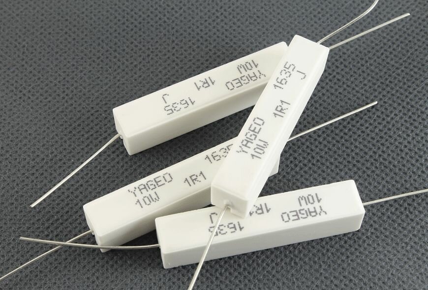 Резистор YAGEO SQP 10Вт 1.1Ом 5% 4ШТ