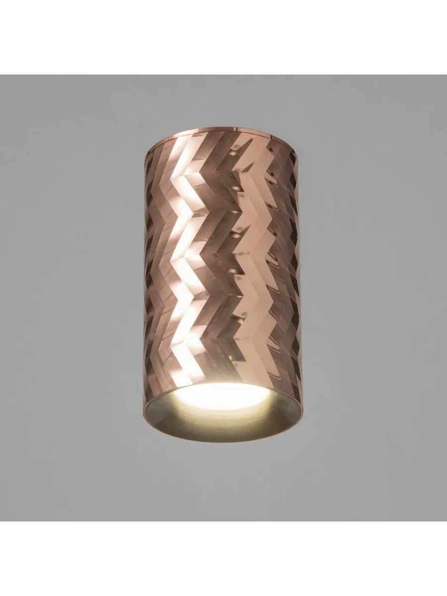 Элегантный настенный светильник из меди