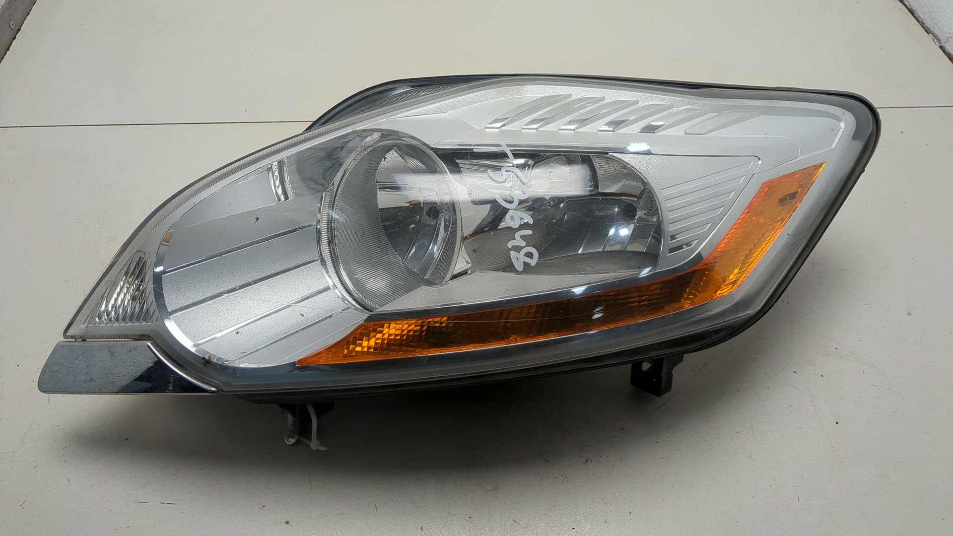 Фара (передняя) левая Ford Kuga Б/У