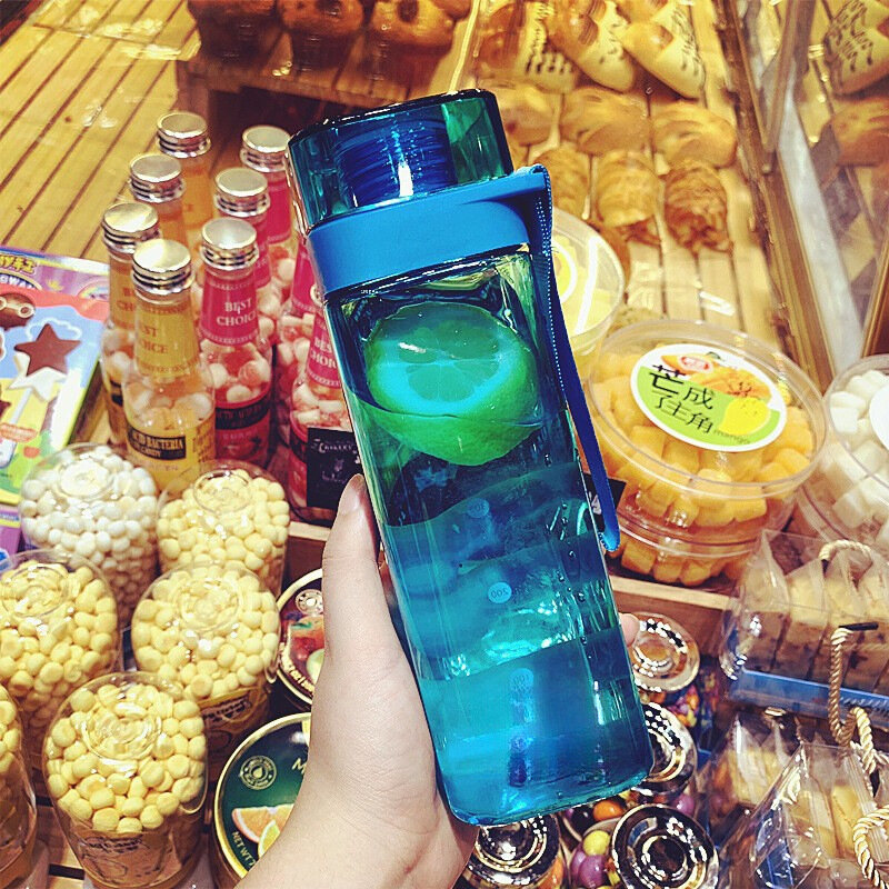 Оптовая продажа: простая матовая квадратная пластиковая кружка для интернет-знаменитостей, портативная унисекс кружка для студентов, креативная модная спортивная кружка для фитнеса