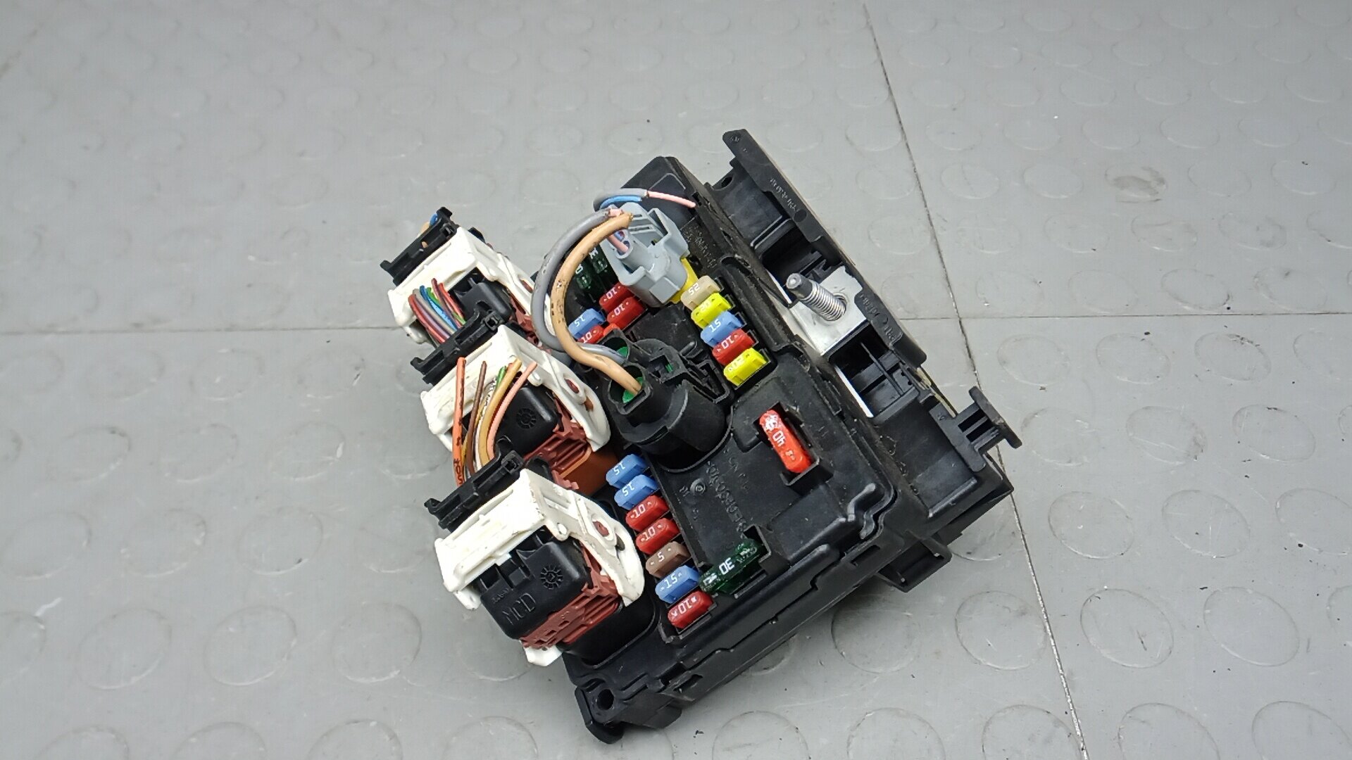 Блок предохранителей PEUGEOT 207, Номер 9667199580