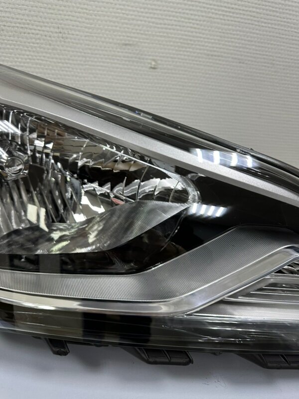 Фара галогеновая Левый Передний Hyundai Solaris 2014-2017 (1.6) Б/У с пробегом Арт. 11708 — фото 1