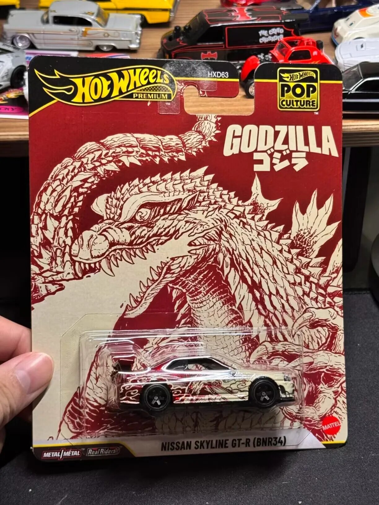 Hot Wheels Godzilla Nissan Skyline Gt-R 1/64