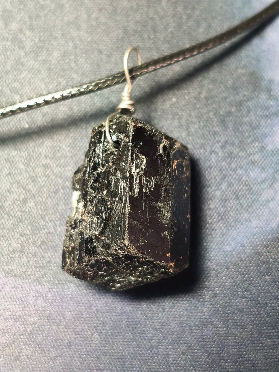 Турмалин чёрный кулон детский 16 г