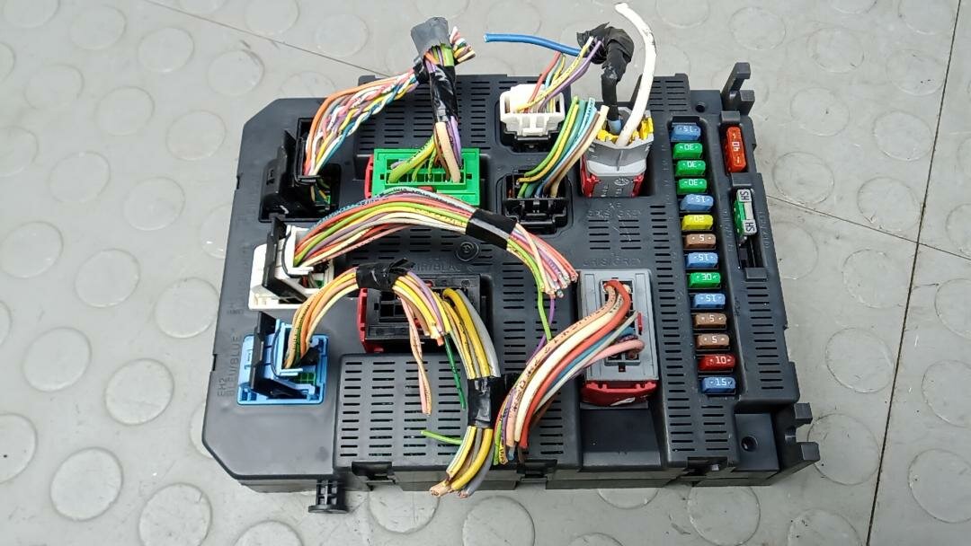 Блок предохранителей Peugeot 308 T7 2008