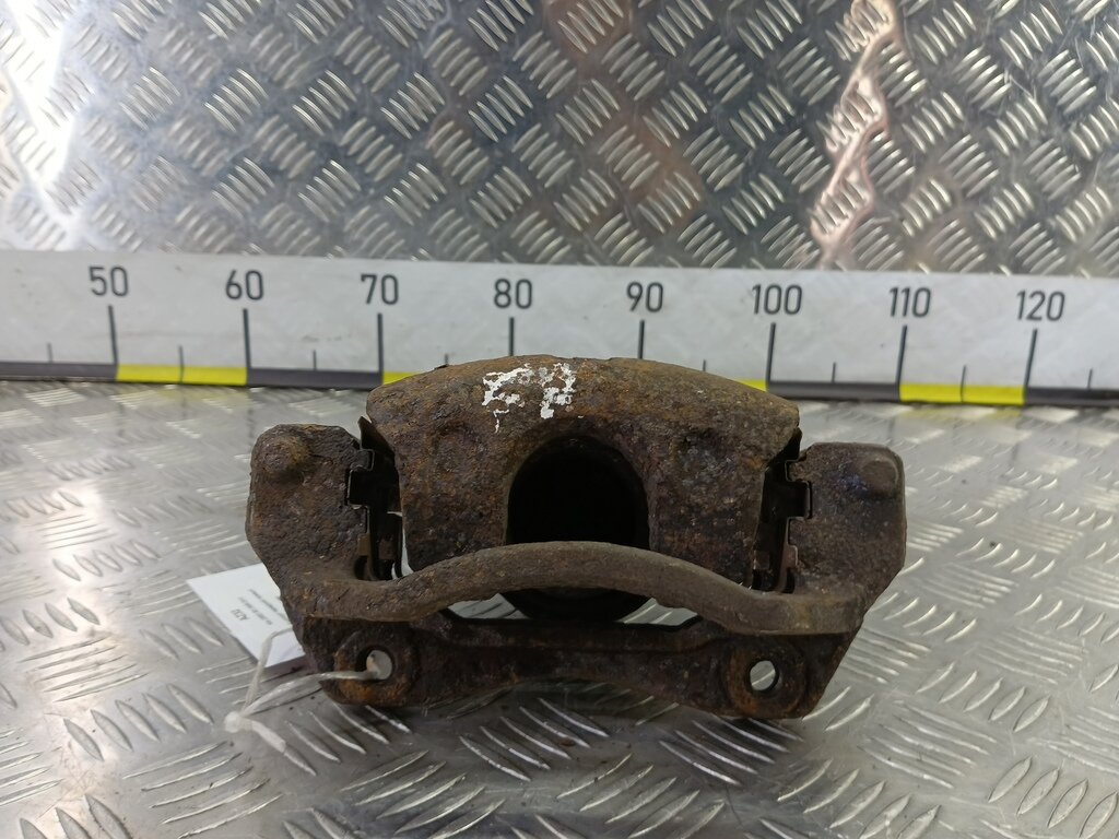 Суппорт передний правый Б/У для Kia Ceed ED (2006—2010) 581301H000