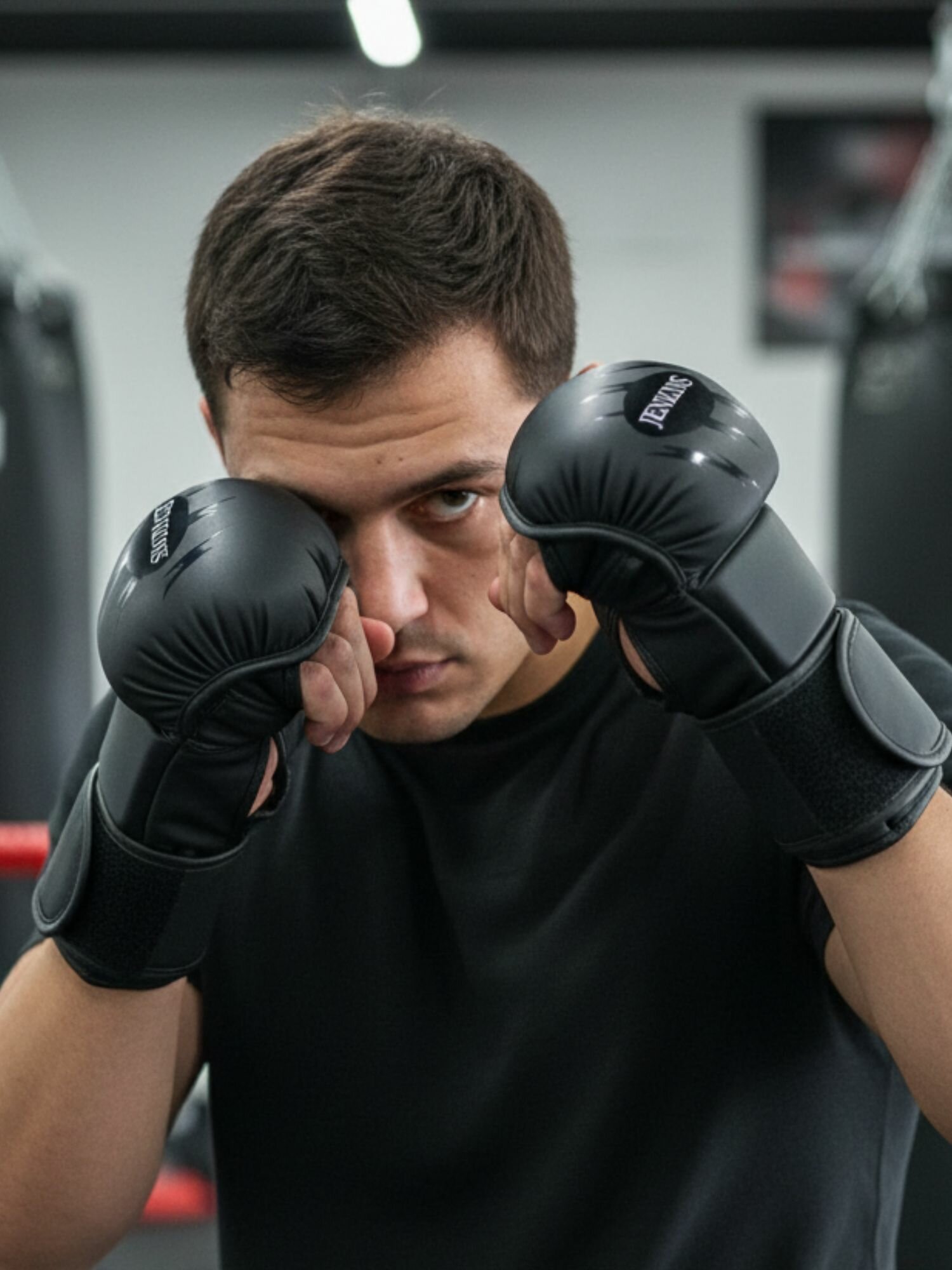 Перчатки для единоборств