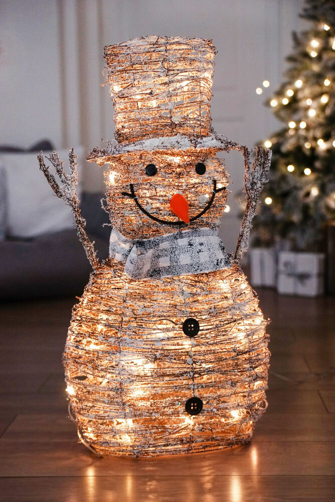 Светящийся заснеженный снеговичок из ротанга, 50 теплых белых LED-огней, 70 см, Peha Magic TR-71185-2