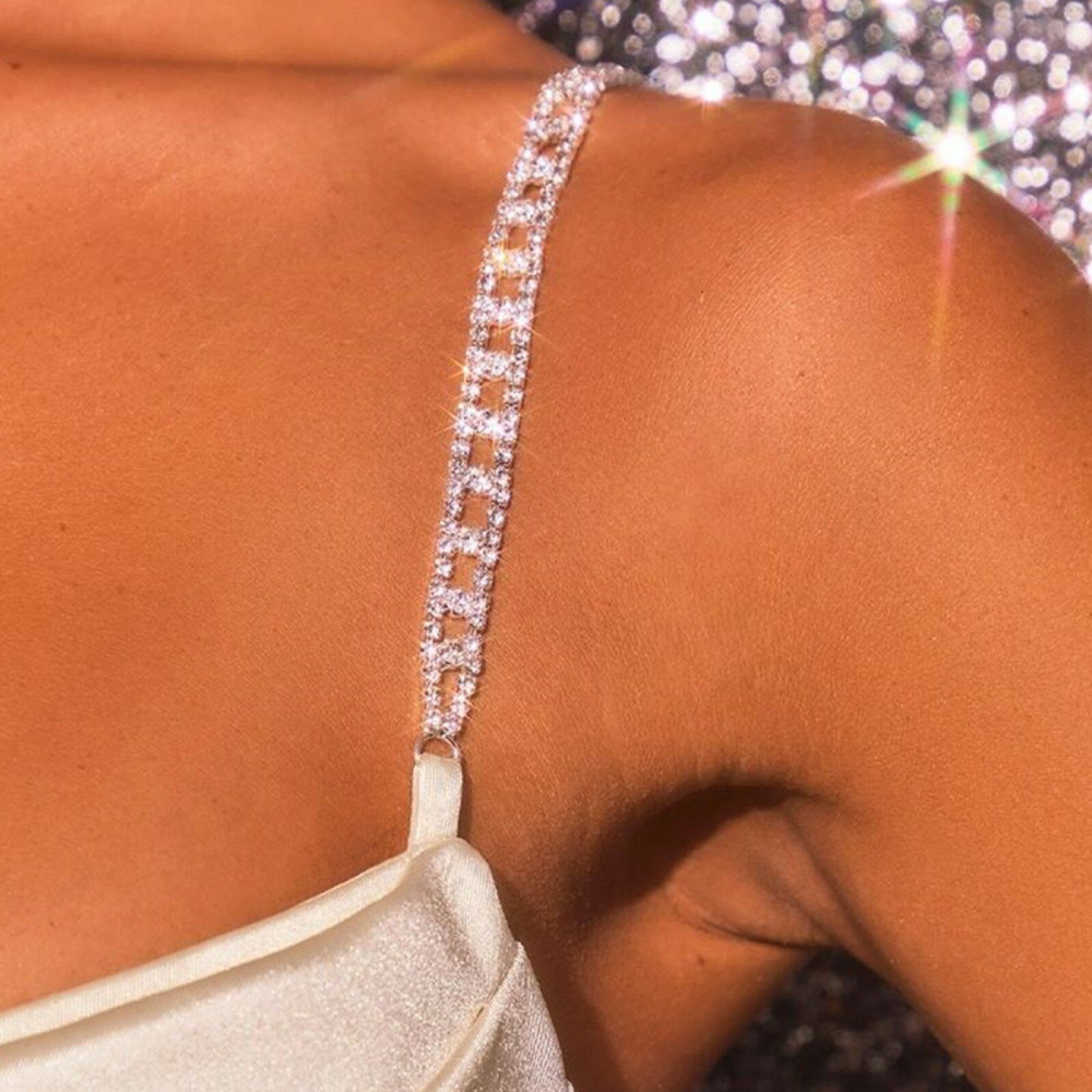 Цепочка на тело MyPads серебристая с кристаллами, регулируемые бретели, геометрический дизайн