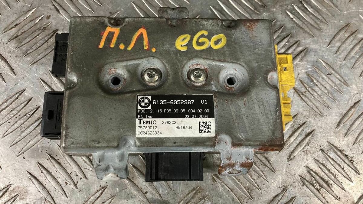 Блок управления двери BMW 5 E60