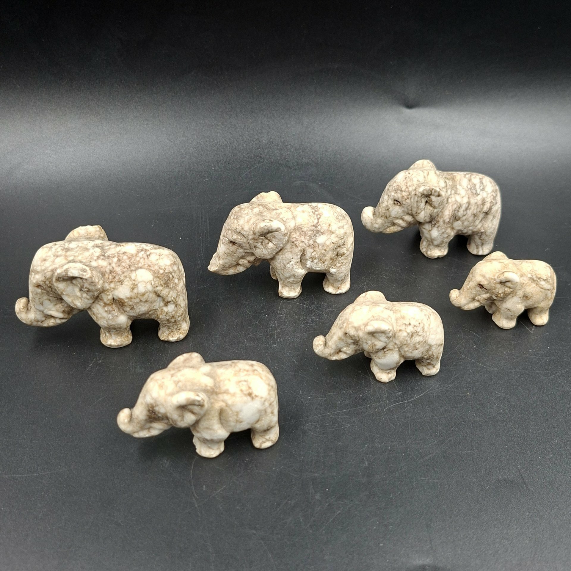 Набор из шести статуэток в виде слоников, мрамор, СССР, 1950-1970 гг.