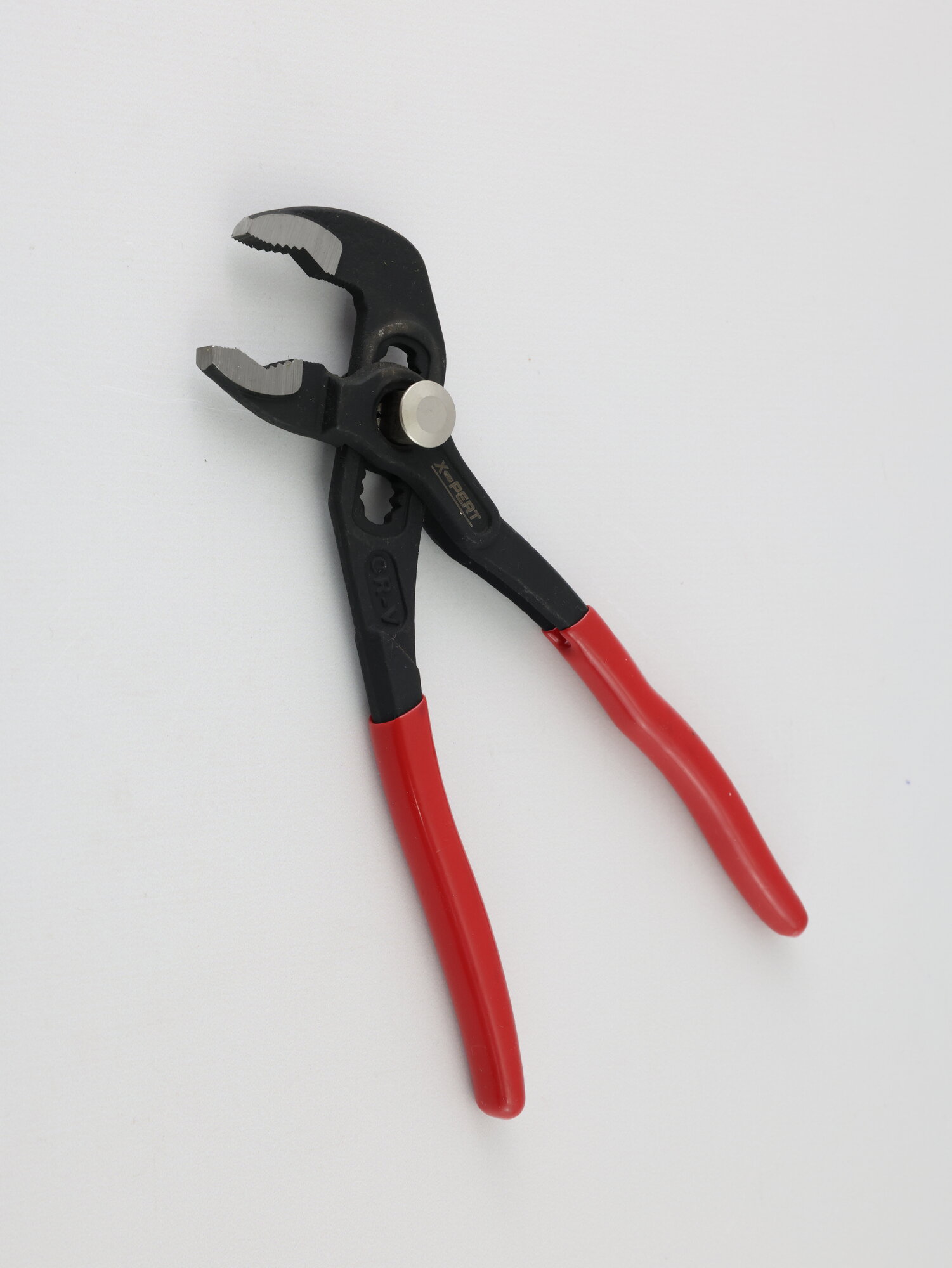 Клещи переставные с фиксатором X-PERT XP-20807, 7" красные, 175мм, прорезиненные ручки