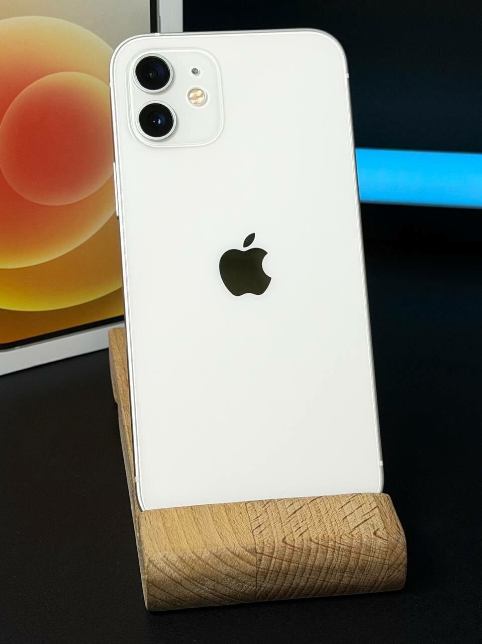 Смартфон Apple iPhone 12, 64gb, White, RU, nano SIM + eSIM