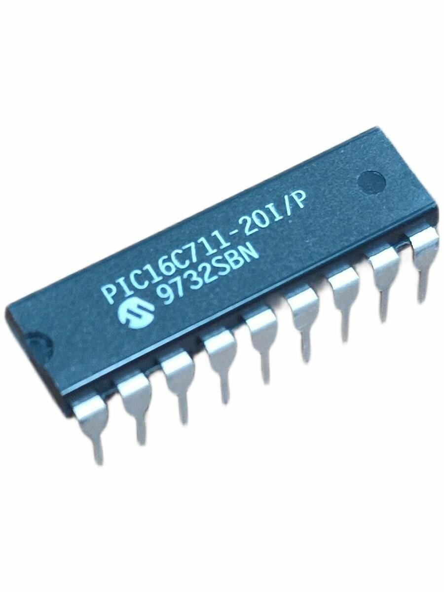 PIC16C711-20I/P (микросхема)