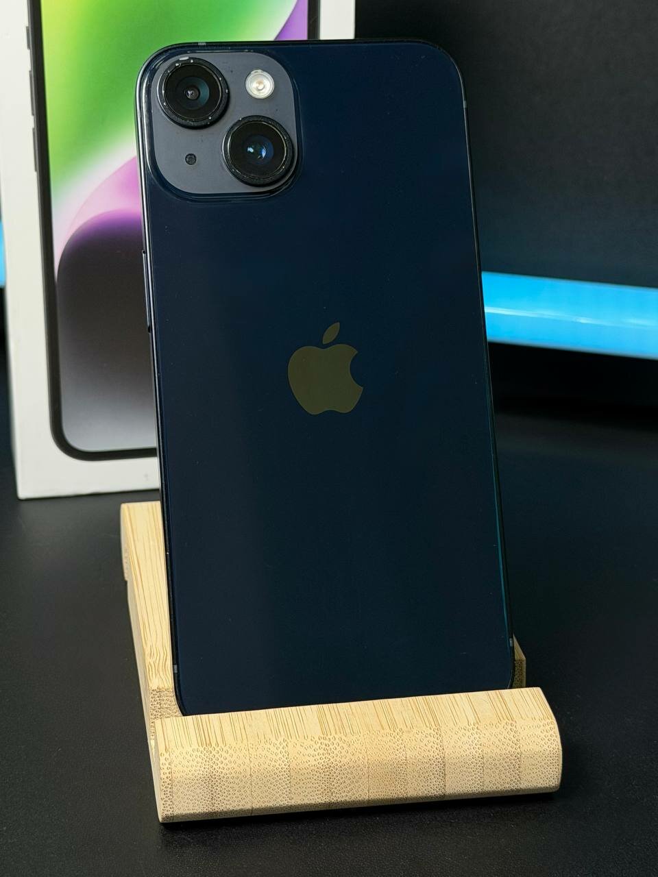 Смартфон Apple iPhone 14, 256 ГБ, nano-SIM + eSIM, черный