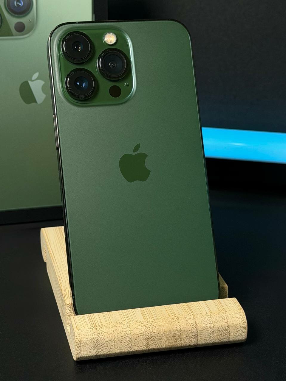 Смартфон Apple iPhone 13 Pro, 512 ГБ, nano-SIM + eSIM, зеленый