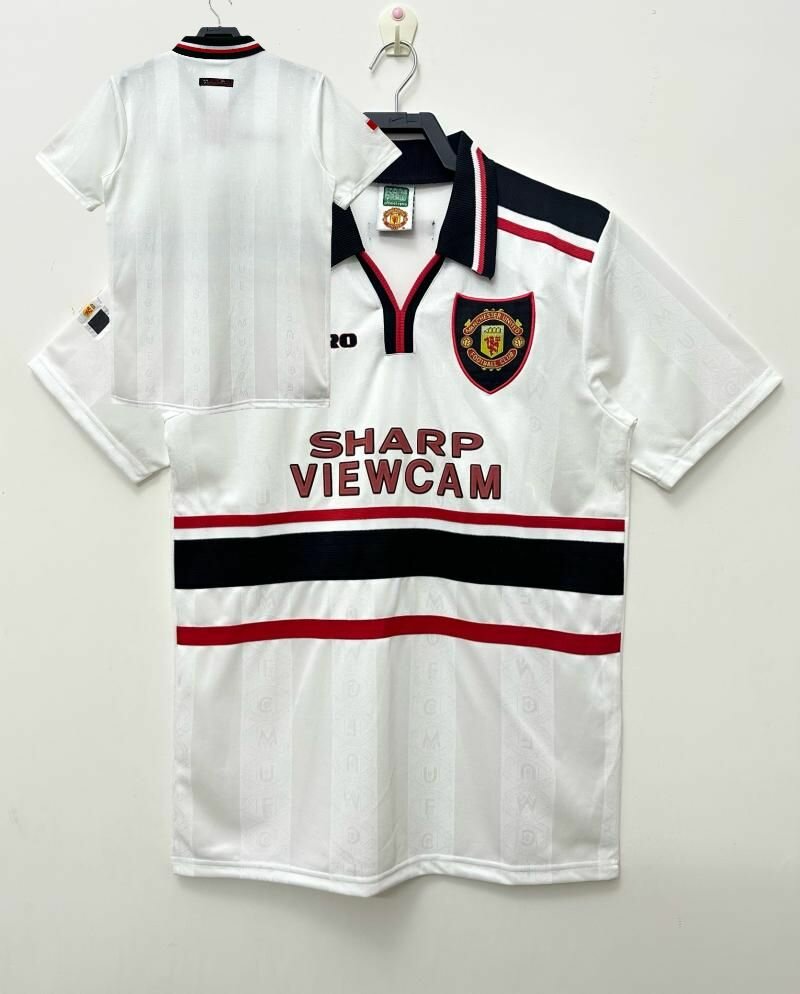 Ретро: Форма футбольная 1998-99 Манчестер Юнайтед Белая лига с короткими рукавами