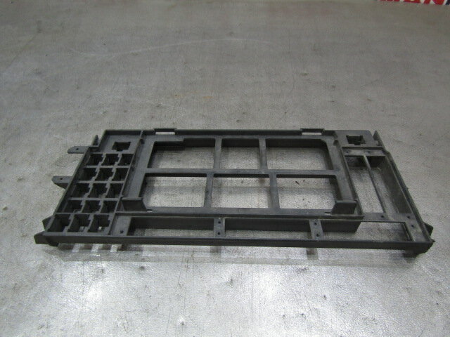 Рамка блока предохранителей Iveco Stralis