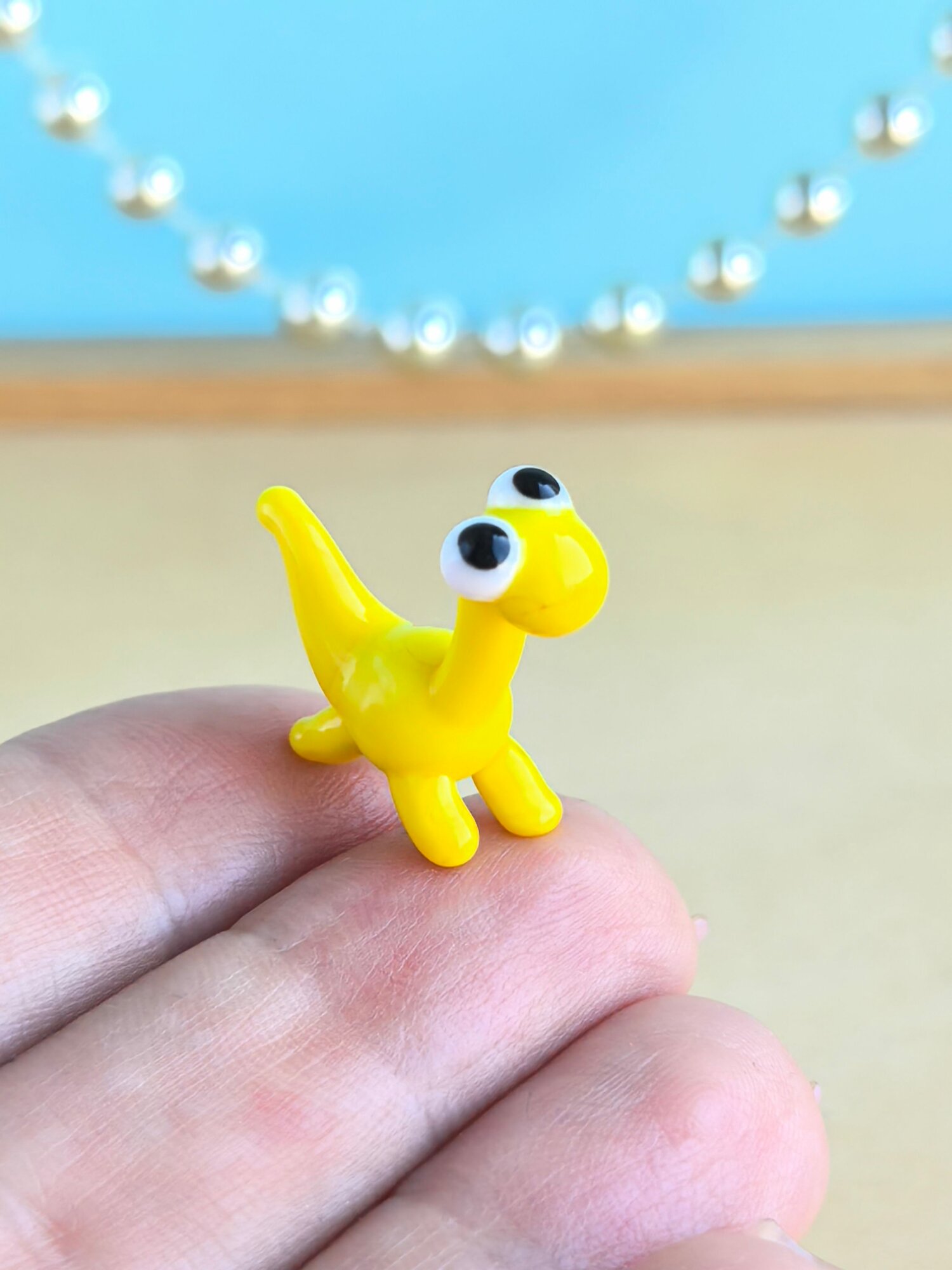 Фигурка стеклянная динозавр статуэтка или сувенир из стекла диплодок