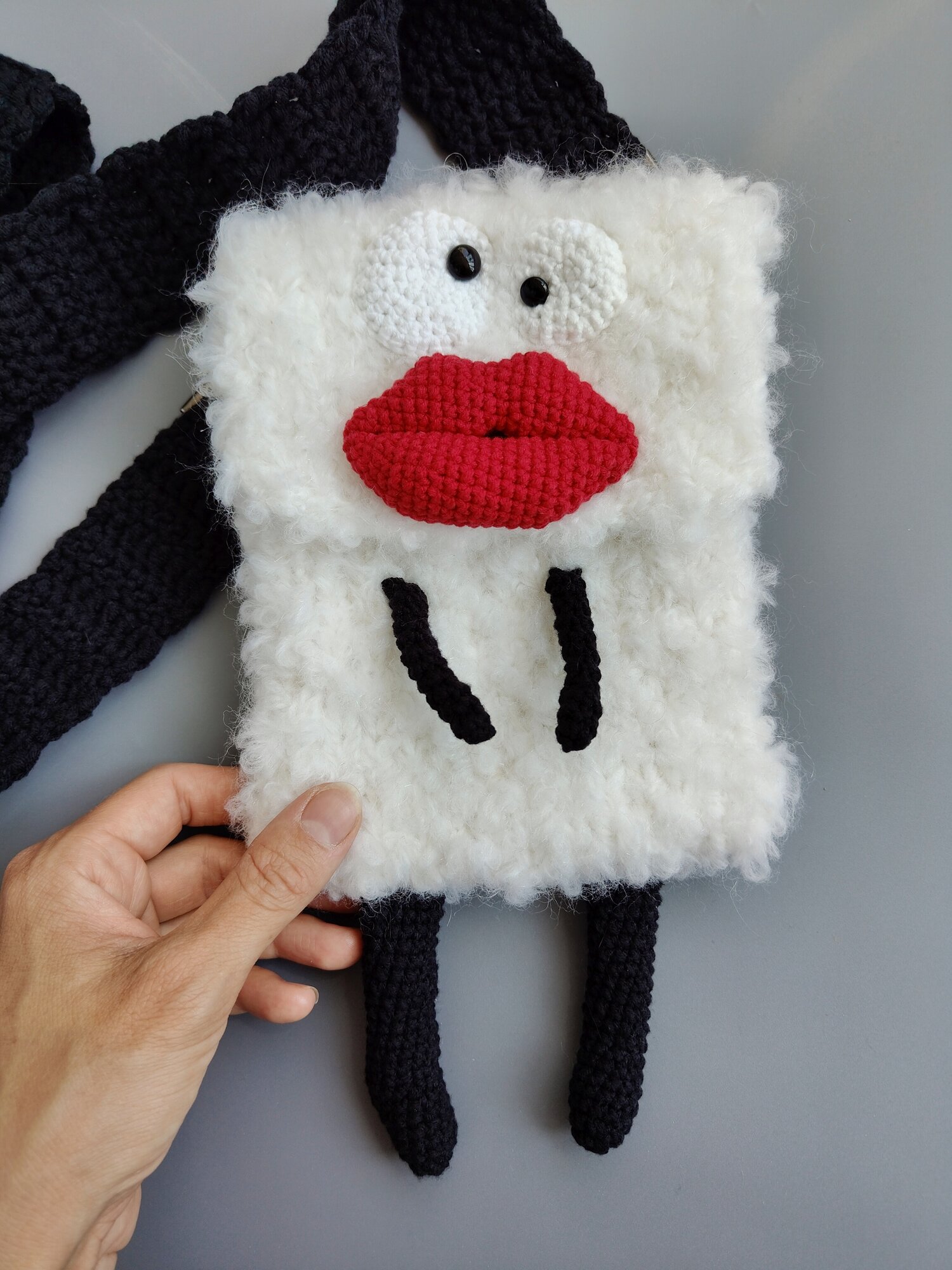 Сумка кросс-боди Тревожность