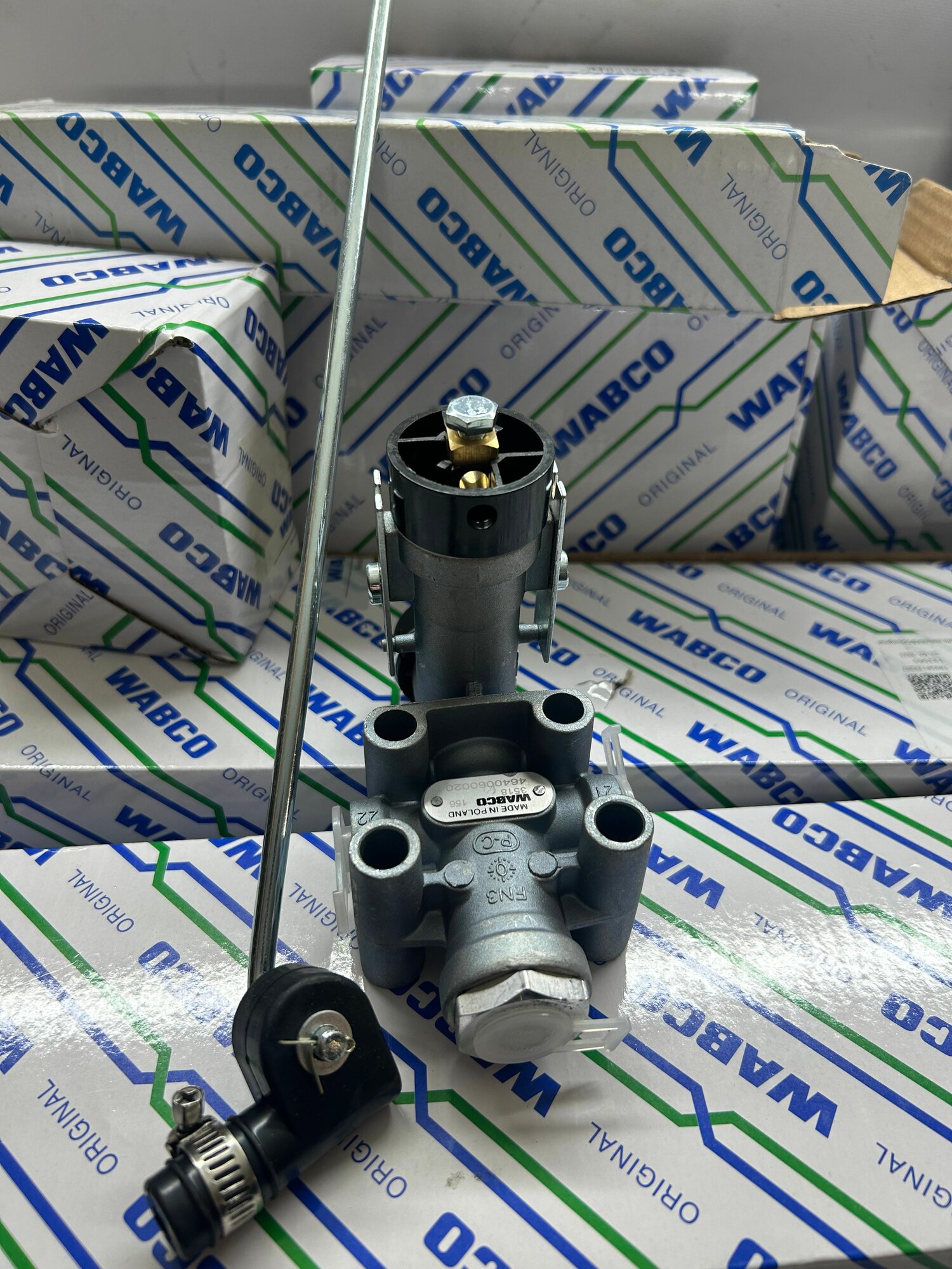 WABCO Кран уровня пола прицепа Schmitz/BPW 4640060027 4640060020