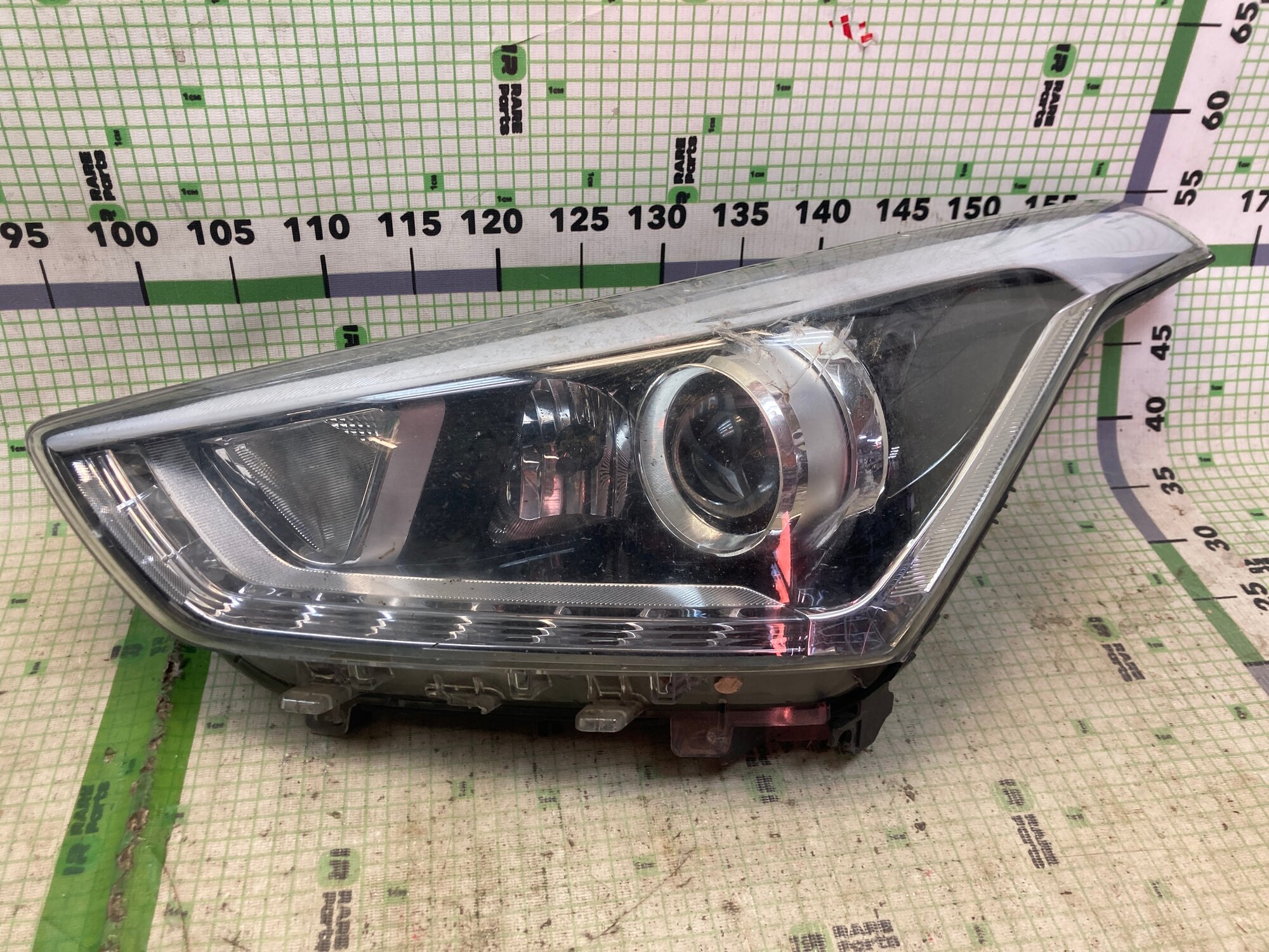 Фара левая Hyundai Creta