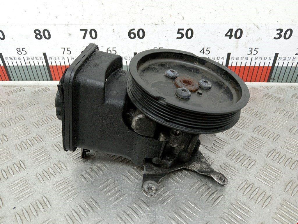 Насос гидроусилителя руля (ГУР) BMW 5-Series (E60/E61) 32416783431 арт. 2235608