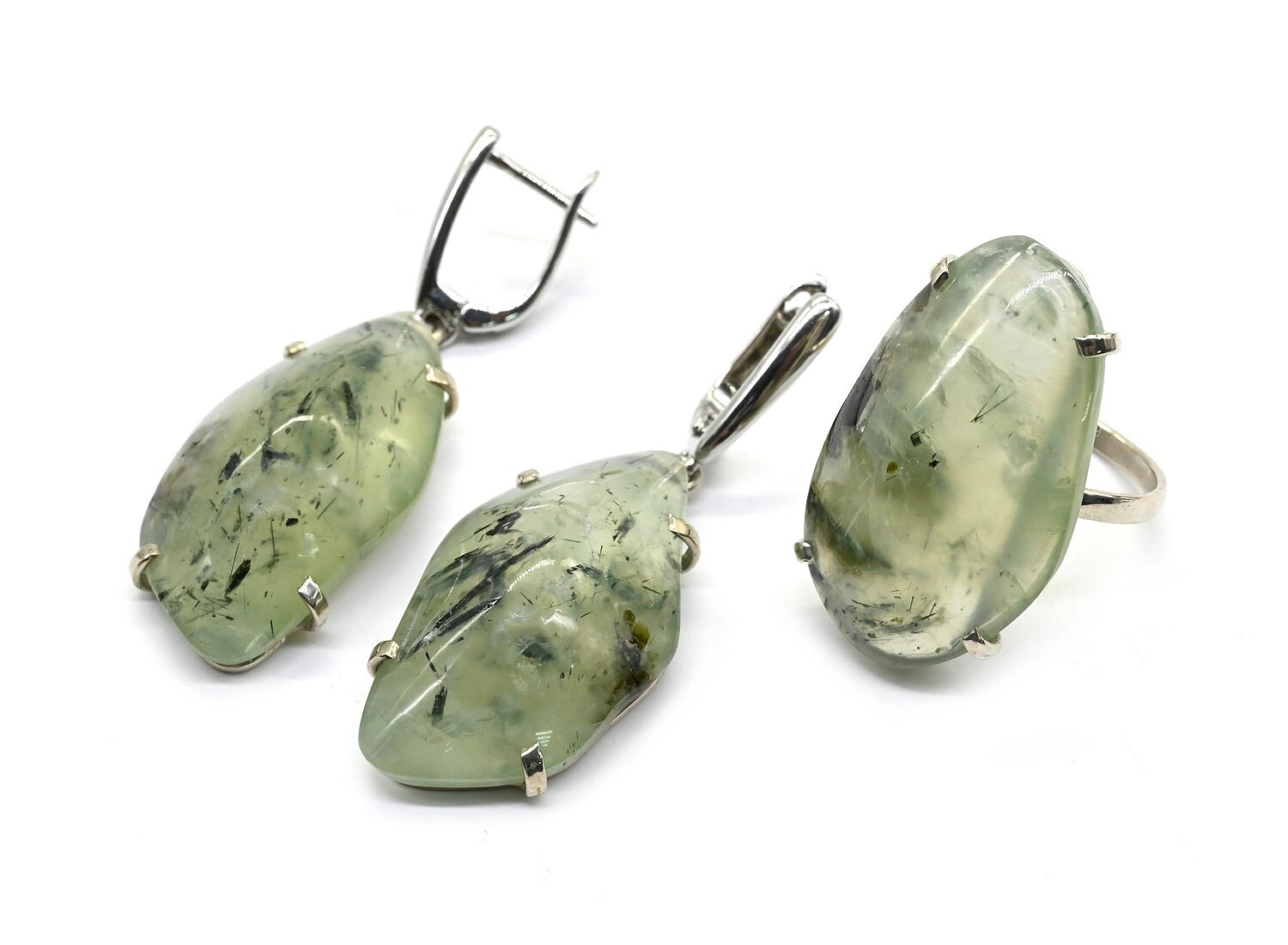 Комплект бижутерии, пренит