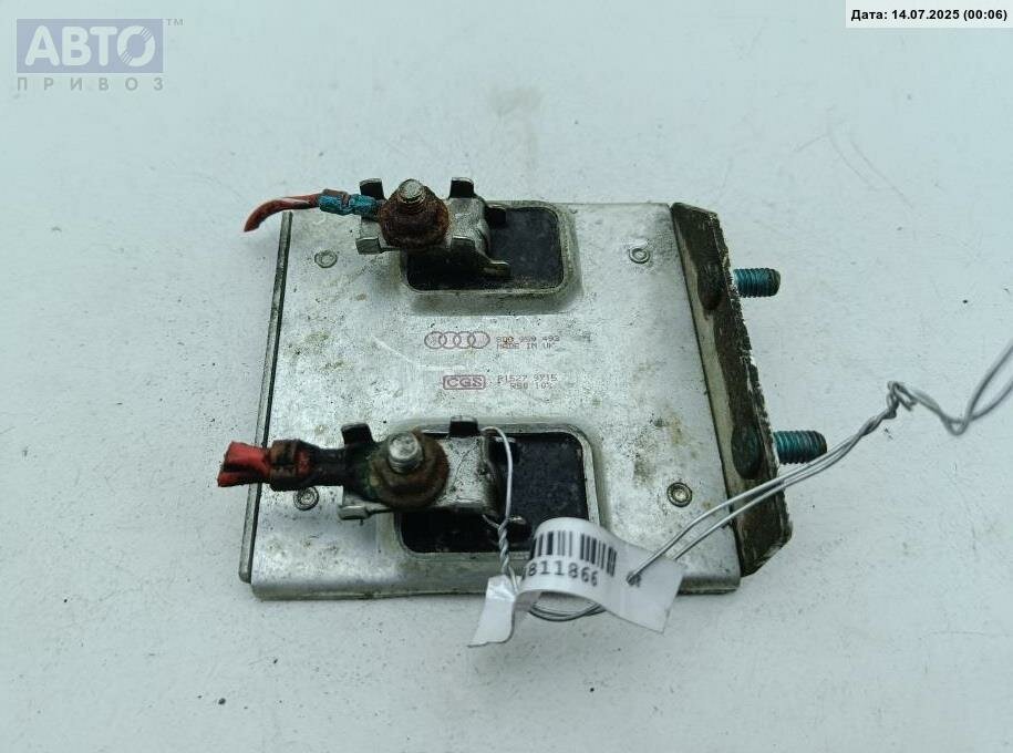 Блок управления вентилятором радиатора Audi A4 B5 (1994-2001)