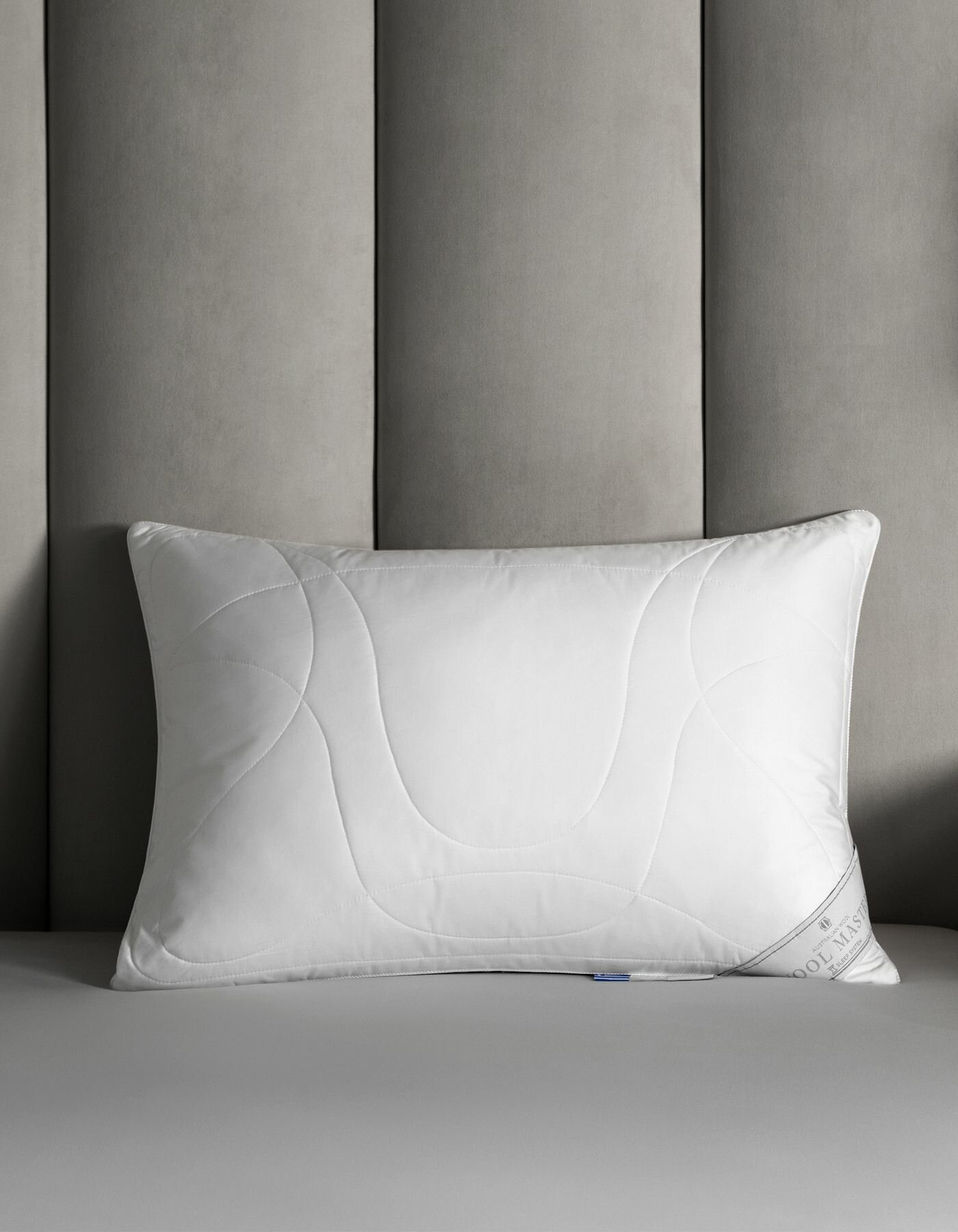 Togas Подушка для сна 50х70 "Вулмастер" овечья шерсть 900 грамм