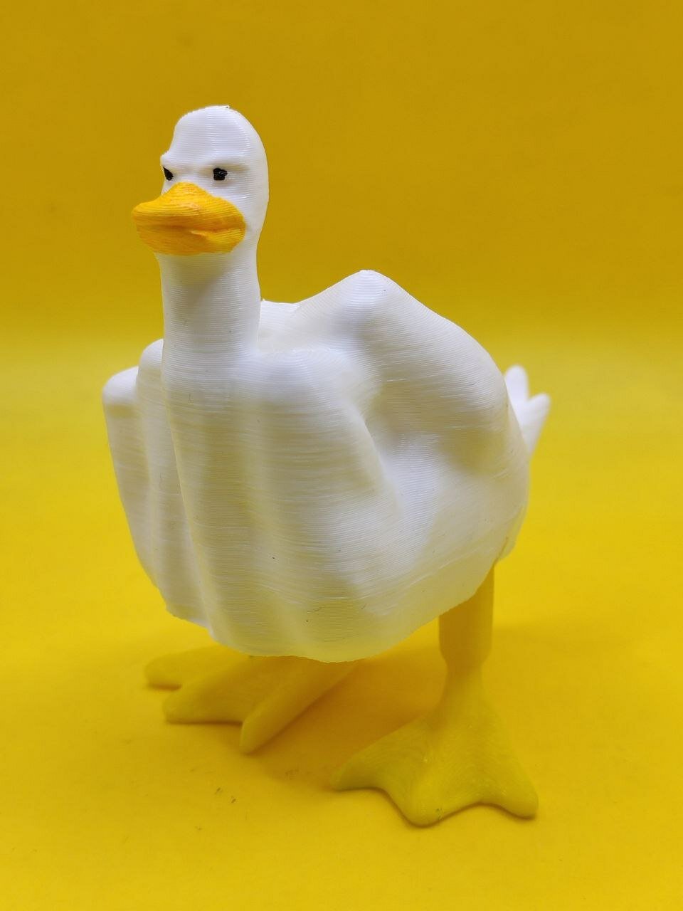 Статуэтка - утка средний палец