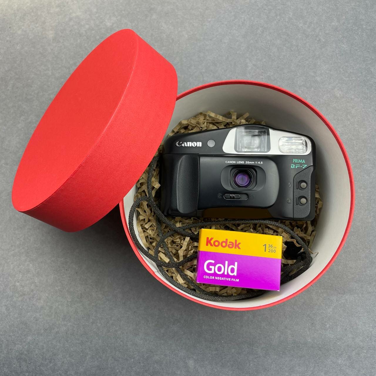 Винтажный пленочный фотоаппарат Canon Prima BF-7, подарочный набор