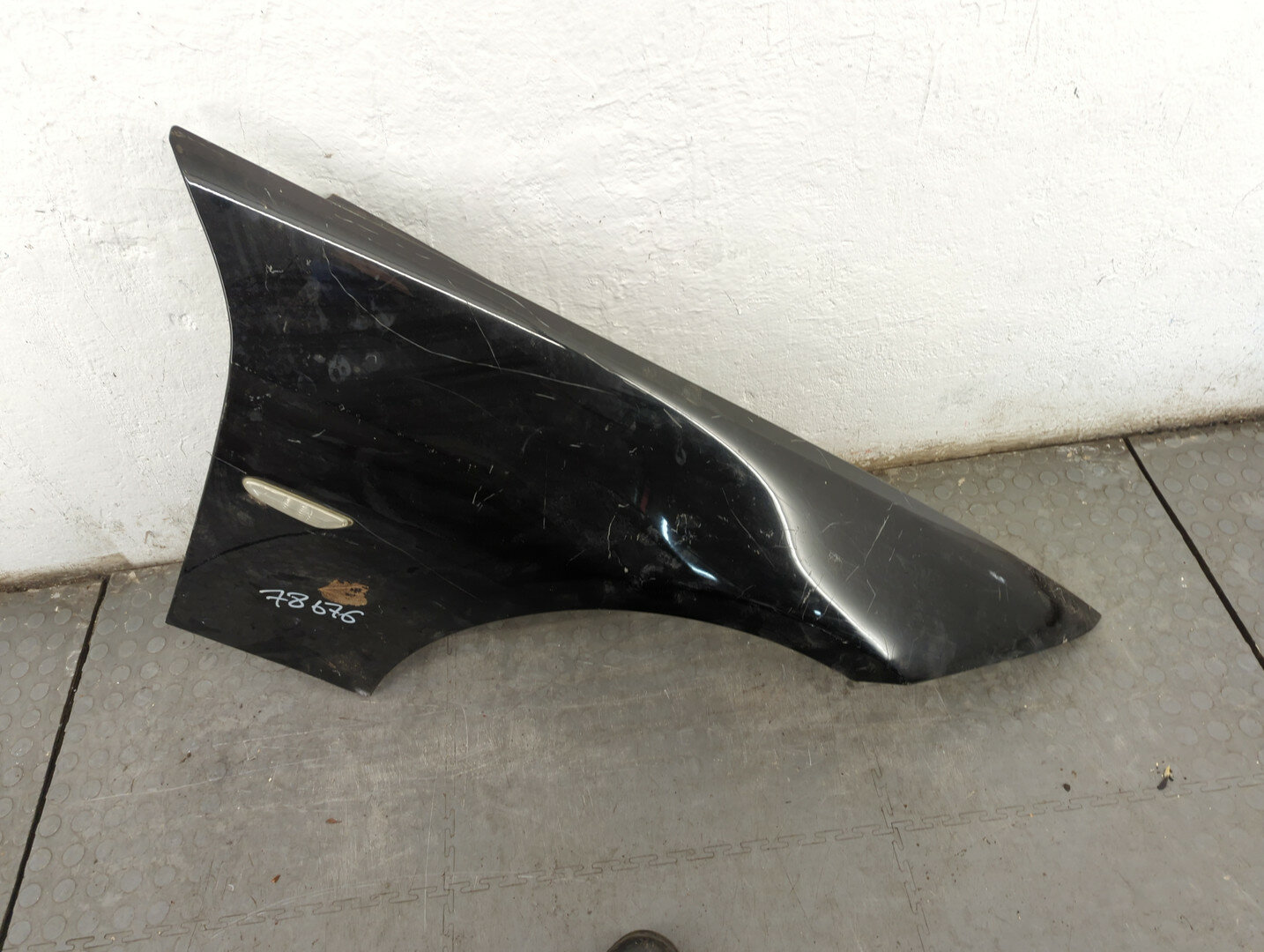 Крыло правое переднее BMW 3 E90, E91, E92, E93 Б/У