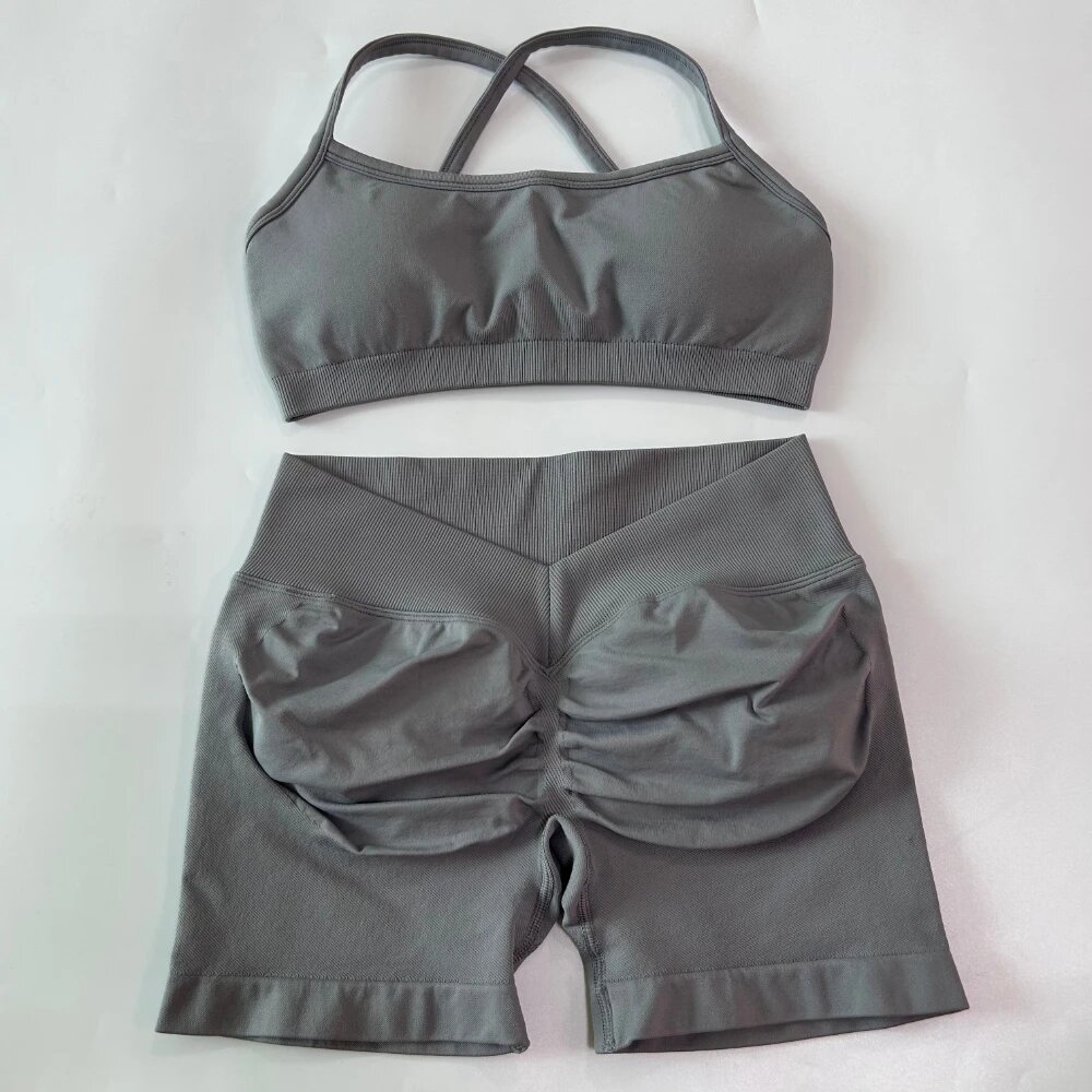 Костюм спортивный