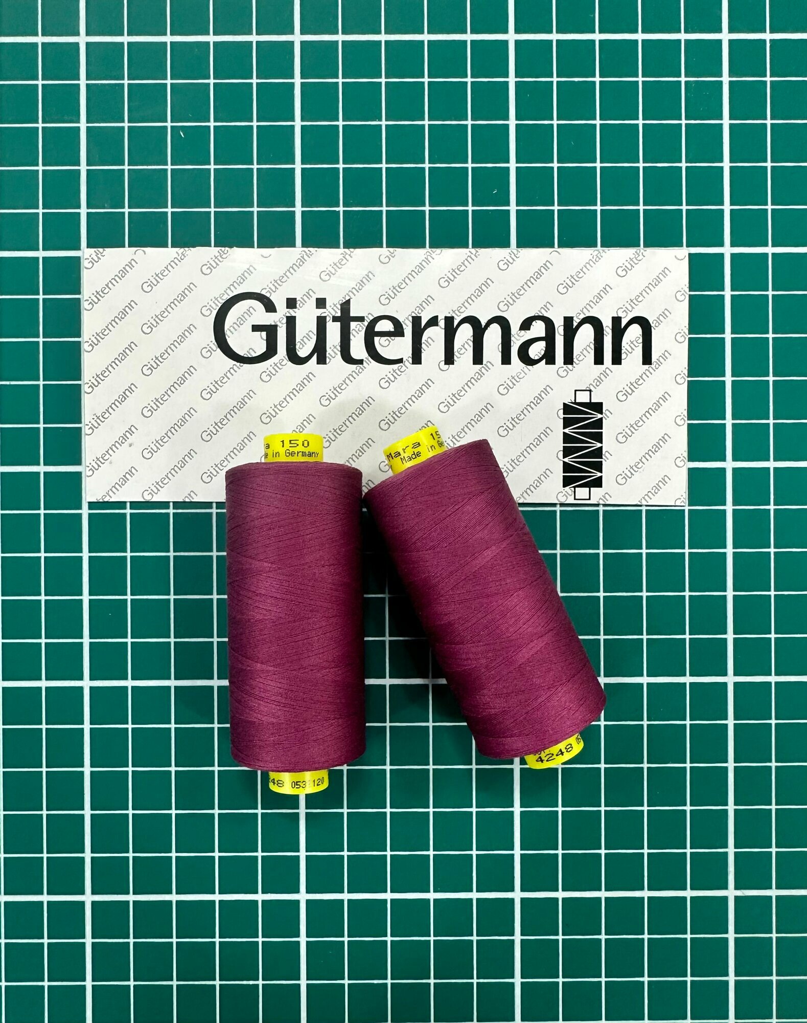 Gutermann Mara 150; col: 4248 (1000 м) Нитки для шитья