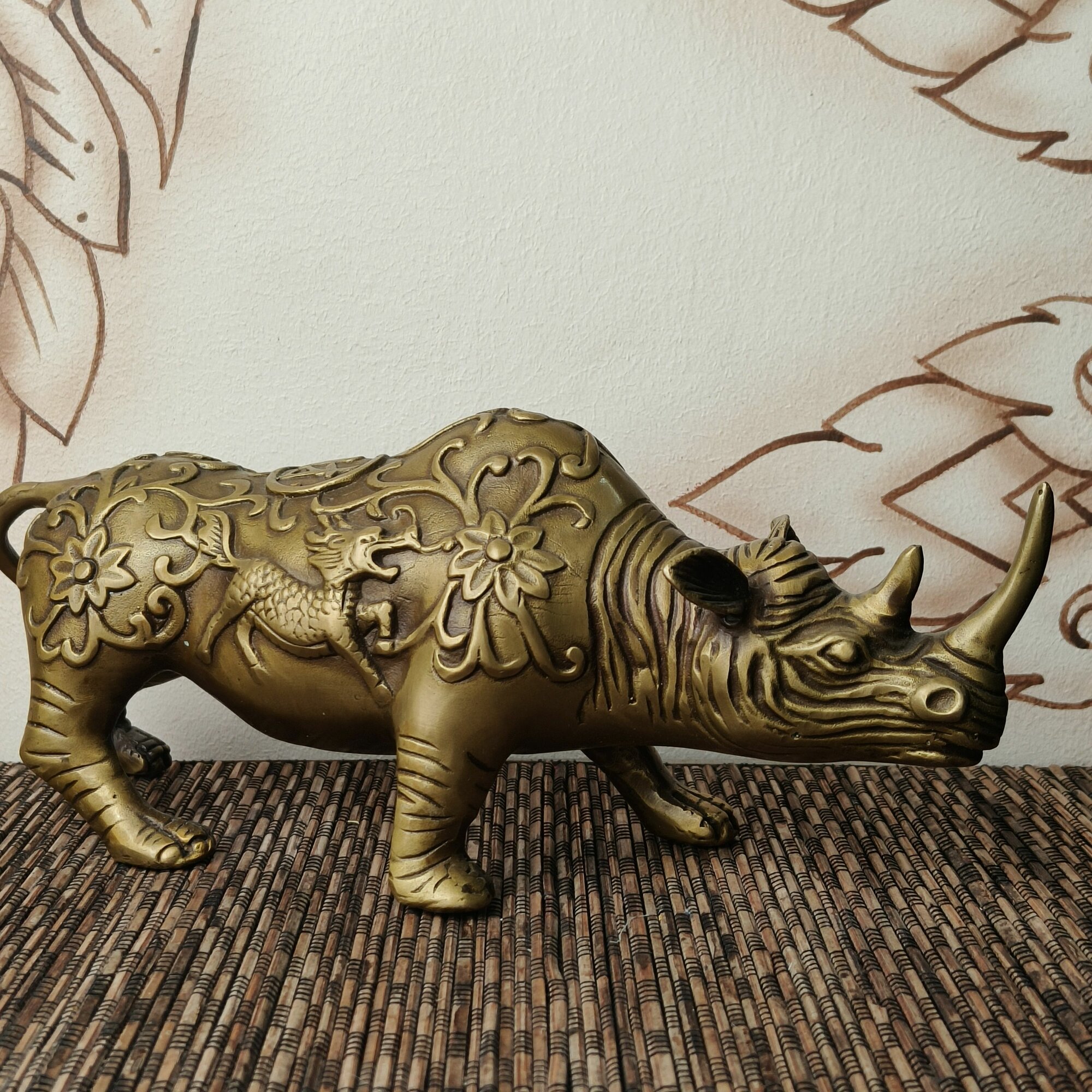 Бронзовая статуэтка носорога для защиты дома по фен шуй, символ силы и удачи, оберег от негатива и воров