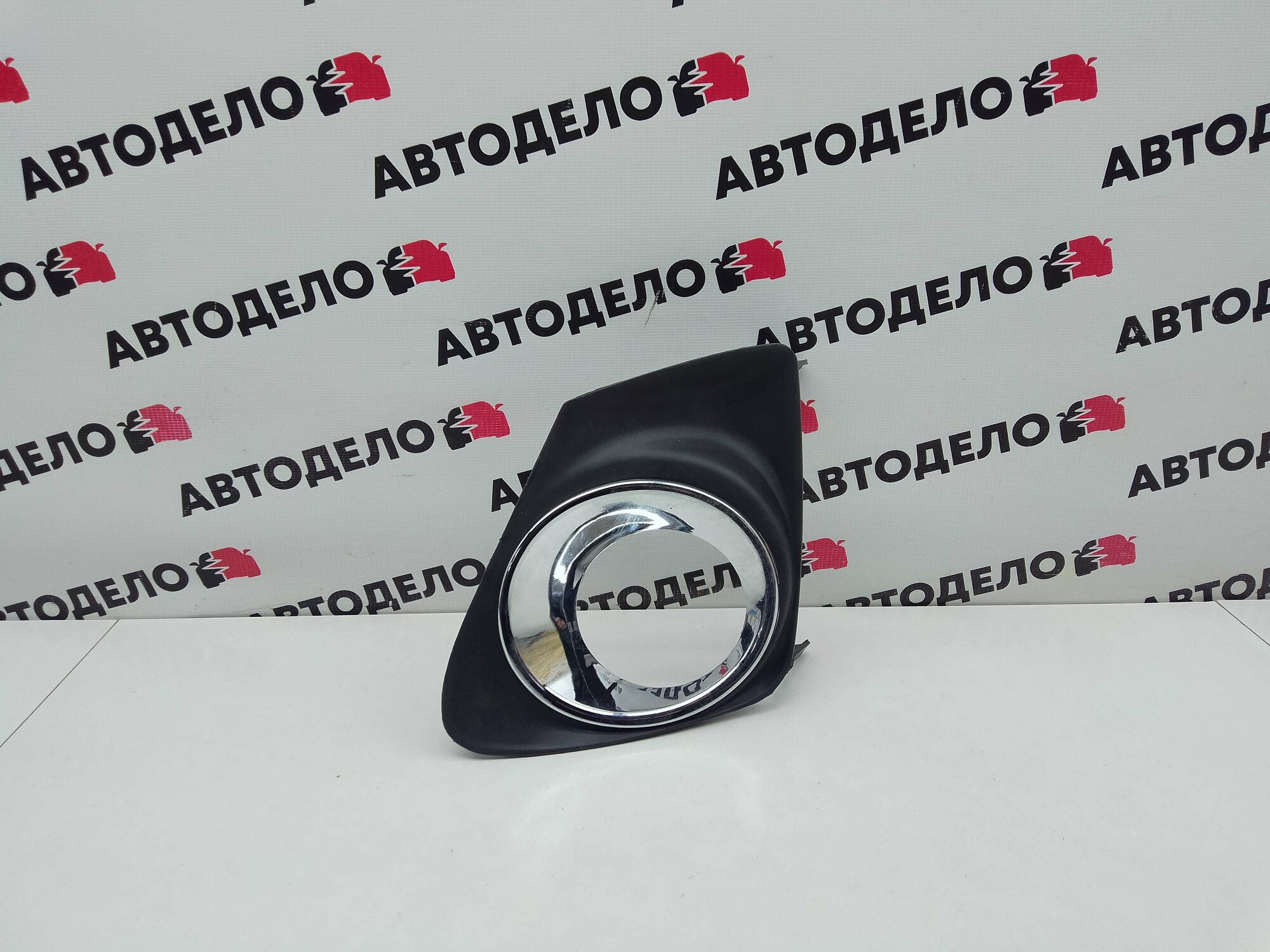 Накладка птф левая Toyota Corolla