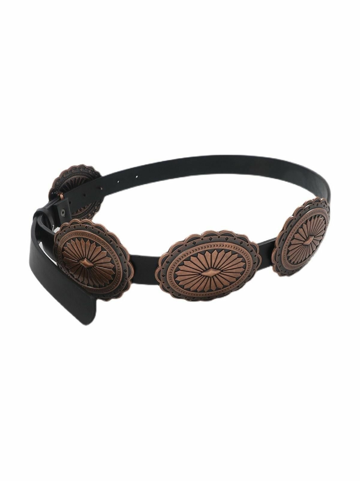 Этнический пояс с цветочной резьбой