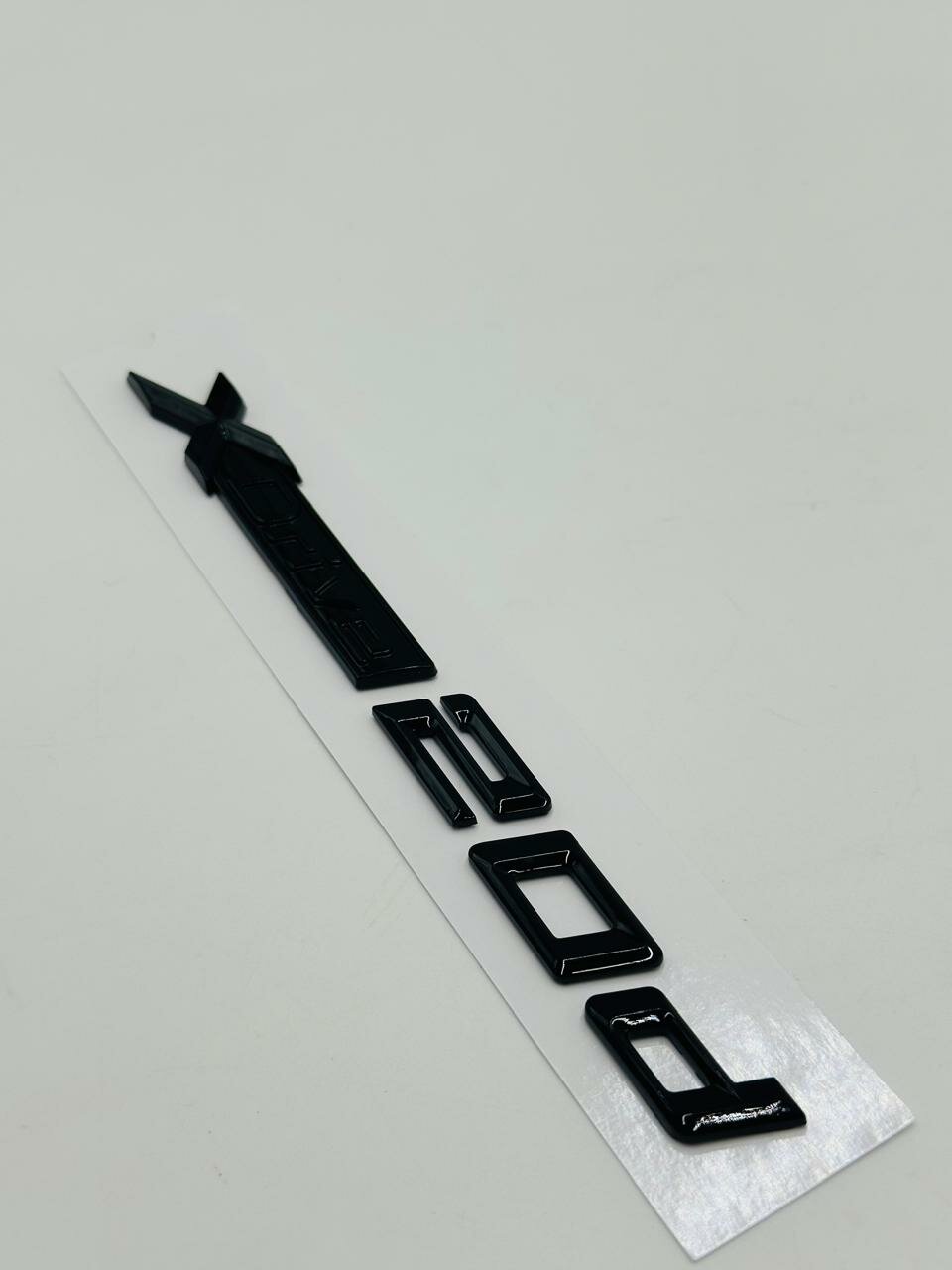 Шильдик Наклейка xDrive 20d Черный глянец