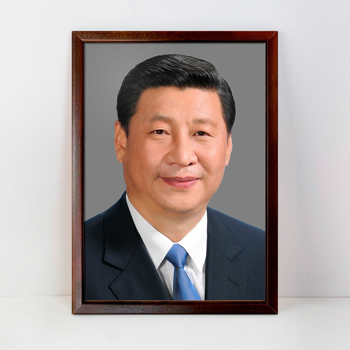 Портрет Си Цзиньпина в рамке под дерево / А-4 (21x30 см.)