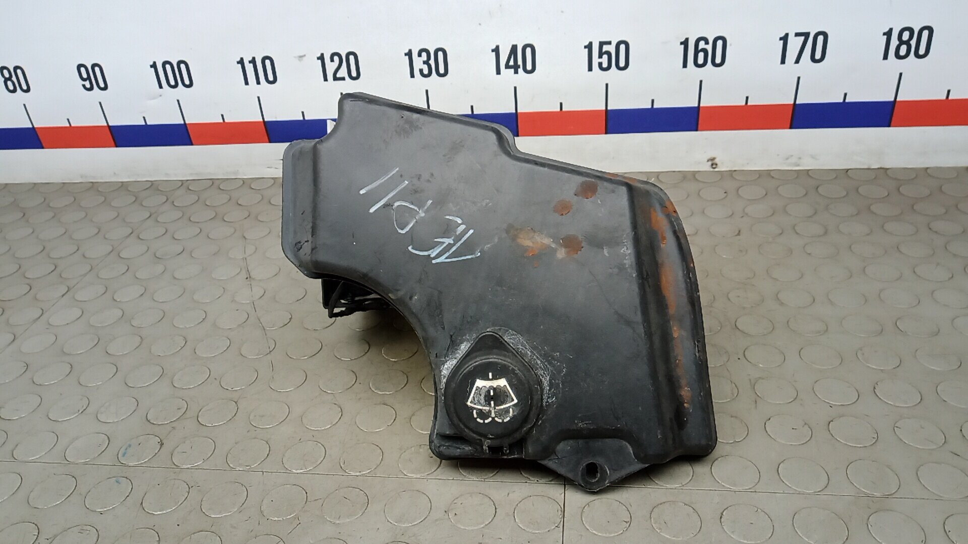 Бачок омывателя BMW 3 E46