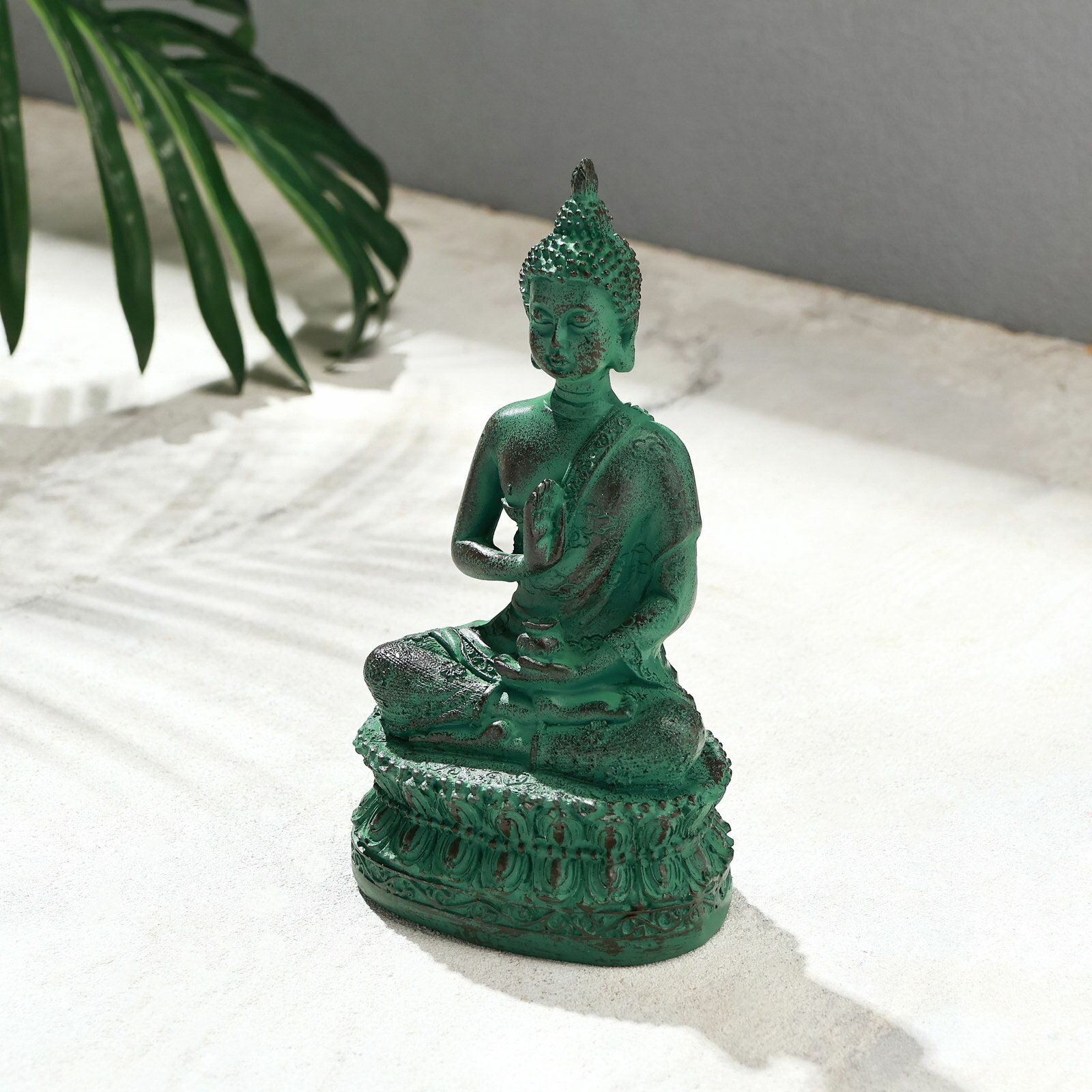 Фигурка полистоун "Будда", 8x6x17 см, форма фигуры: будда, цвет: зелёный